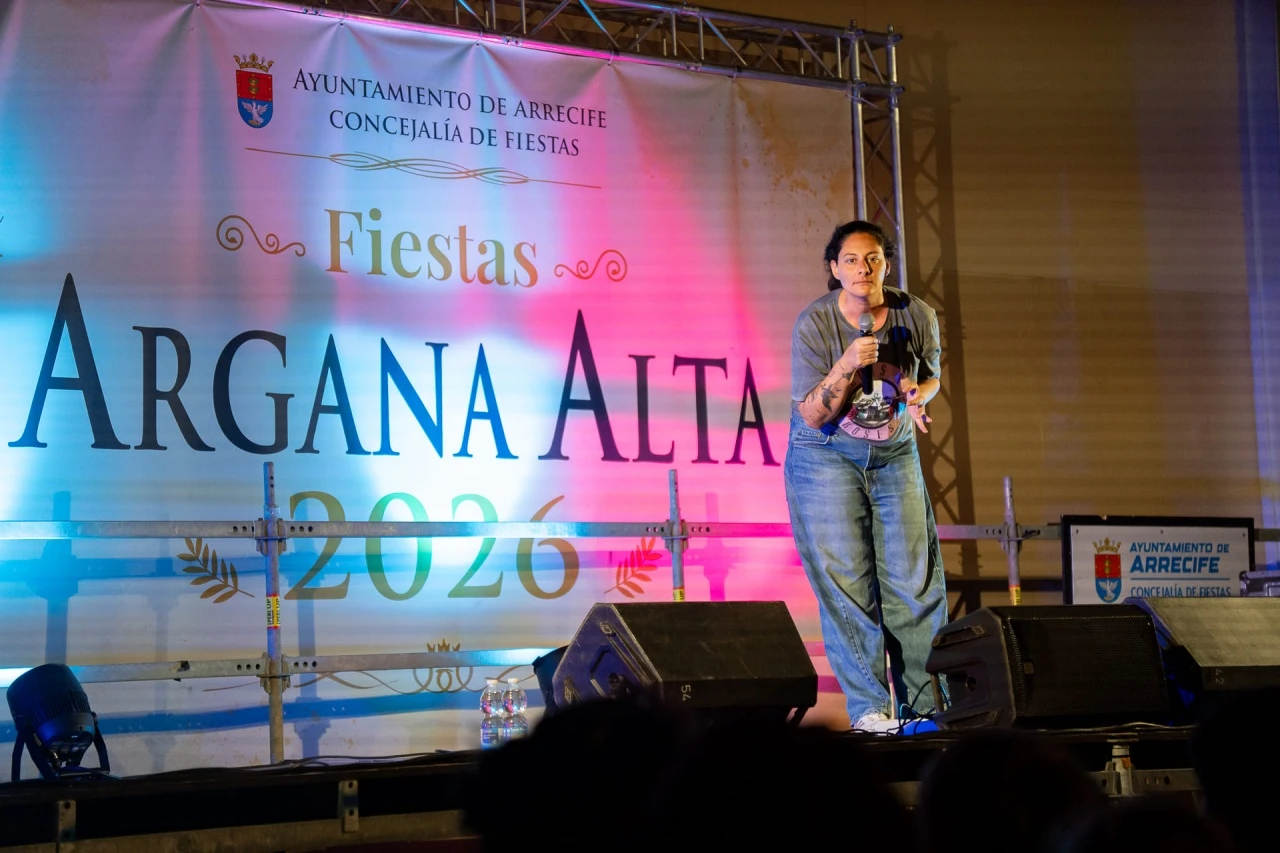 La actuación de Omayra Cazorla puso el colofón a las Fiestas de Argana ...